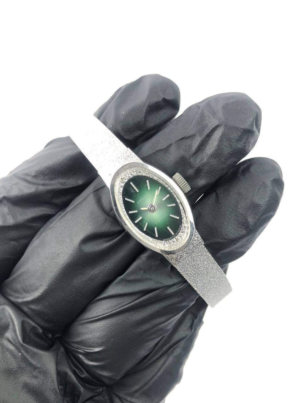 CITIZEN OVAL LADIES TEXTURE INNER DIAL ALL ORIGINAL – Sukalelang