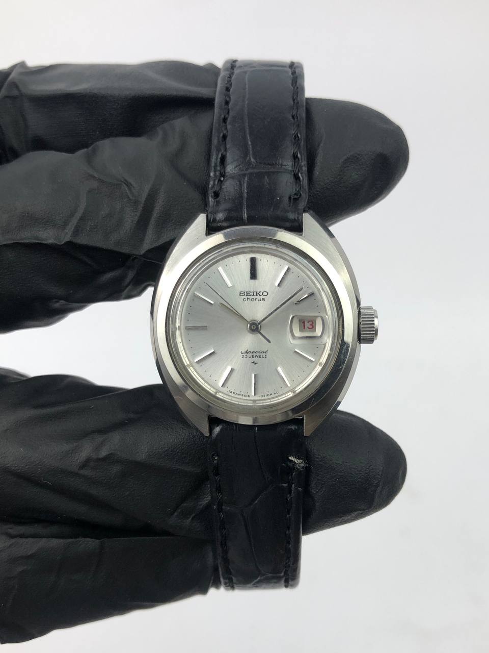 SEIKO CHORUS SPECIAL LADY C SHAPE CASE – Sukalelang